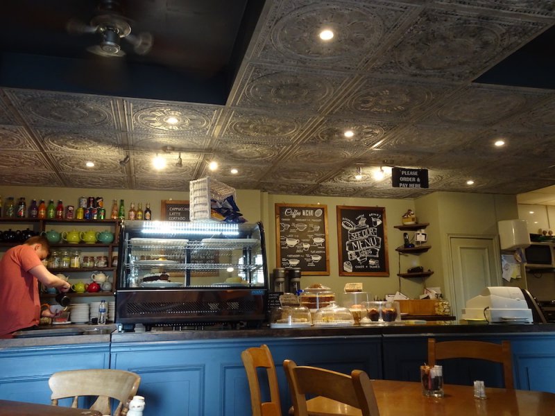 アンティークショップ DOLPHIN SQUARE – Dolphin Square